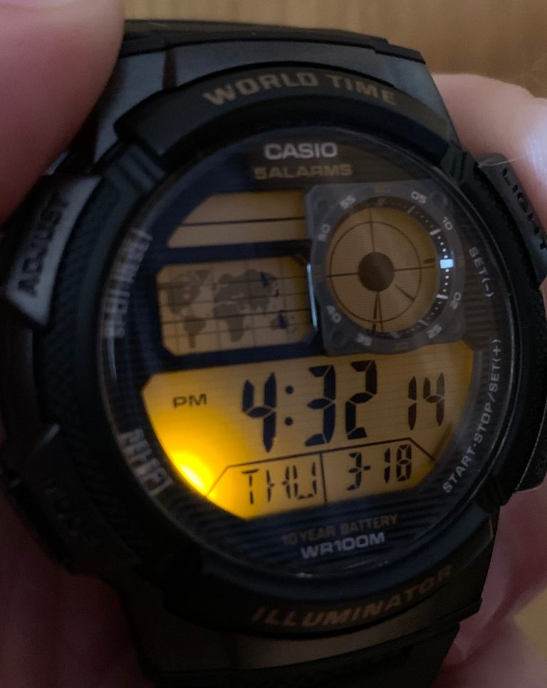Casio AE-1000W - reloj vintage con mapa - Opinión