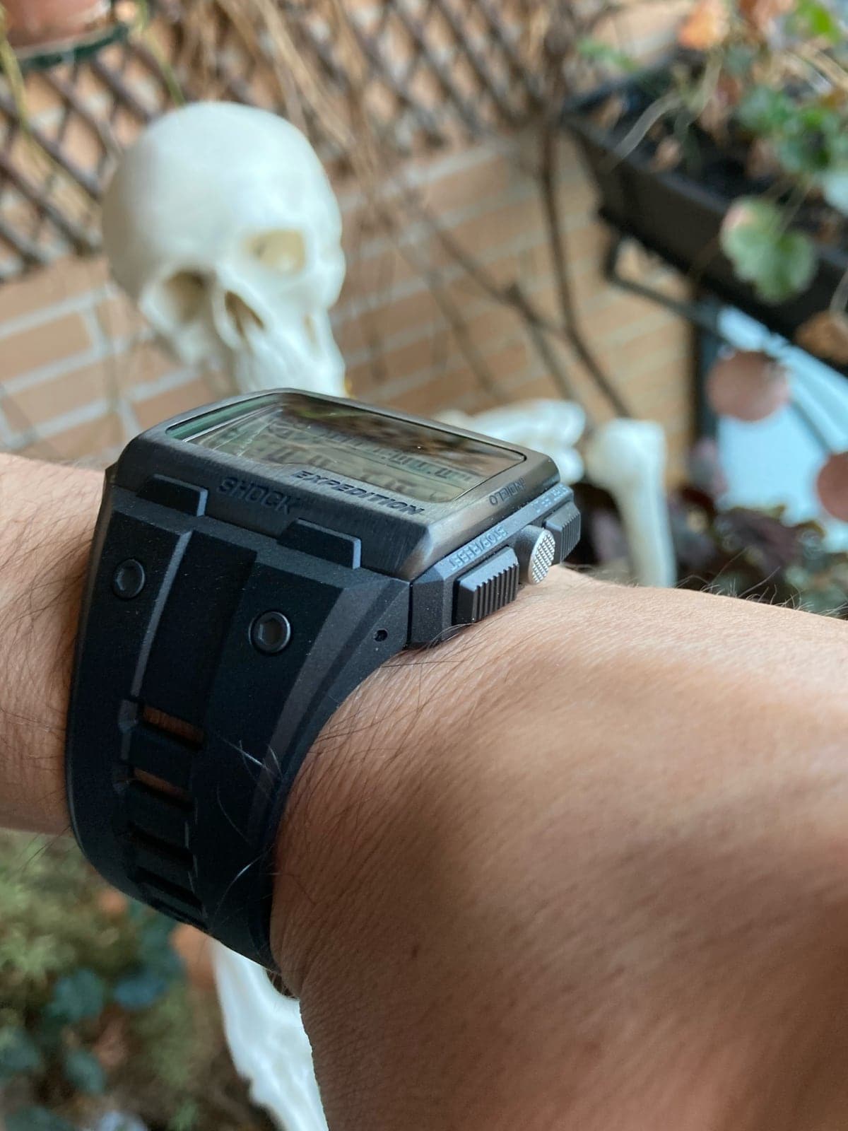 Timex Expedition Grid Shock TW4B02500 - Opinión y review: reloj enorme y