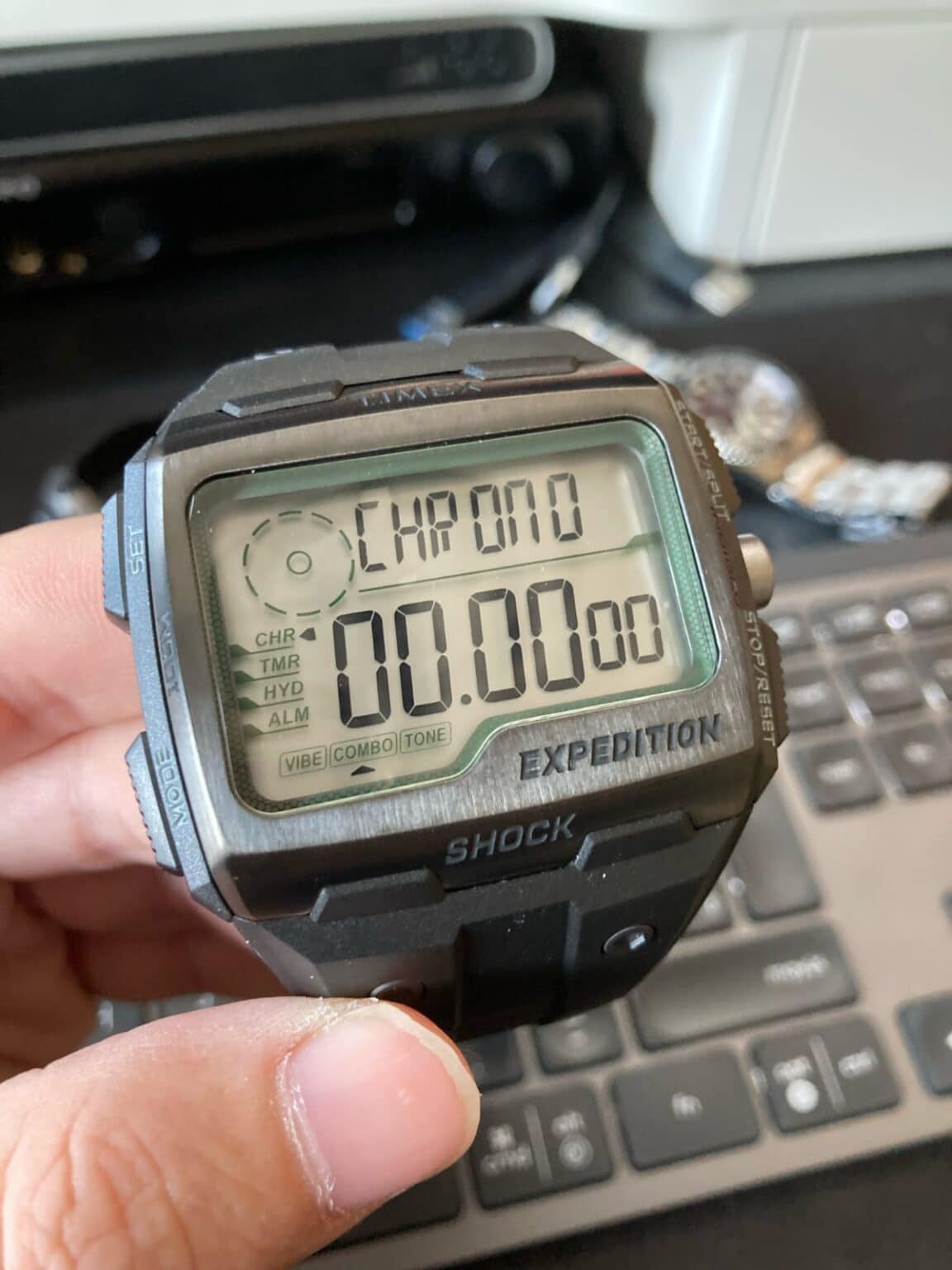 Timex Expedition Grid Shock TW4B02500 - Opinión y review: reloj enorme y