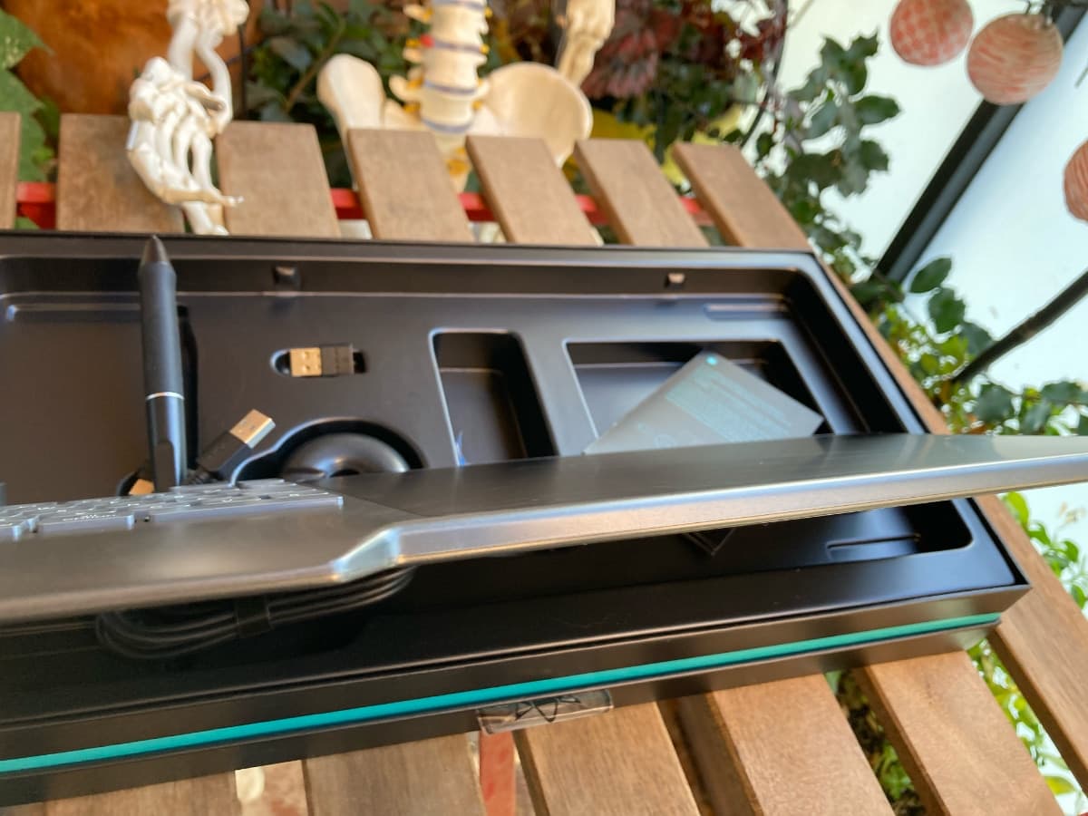 Huion Inspiroy Keydial KD200 - Opinión y review