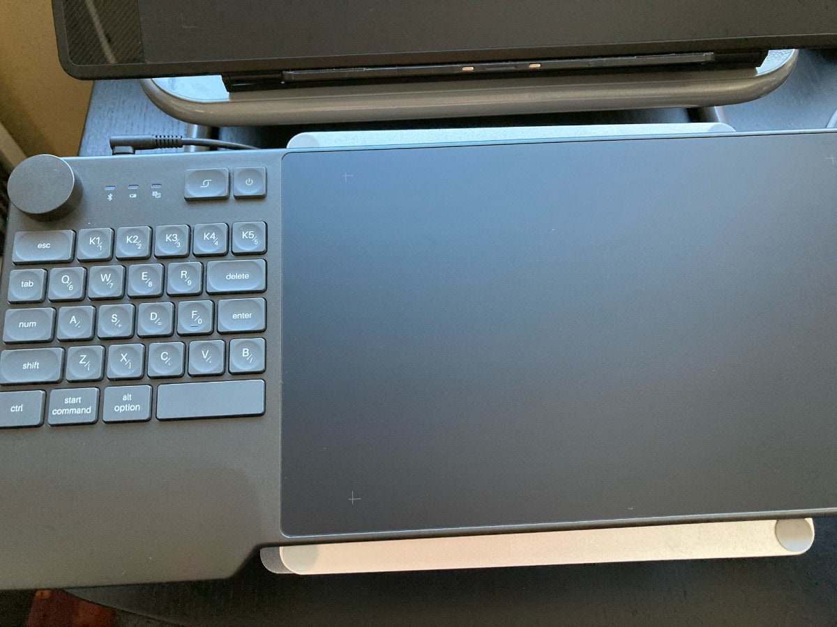 Huion Inspiroy Keydial KD200 - Opinión y review