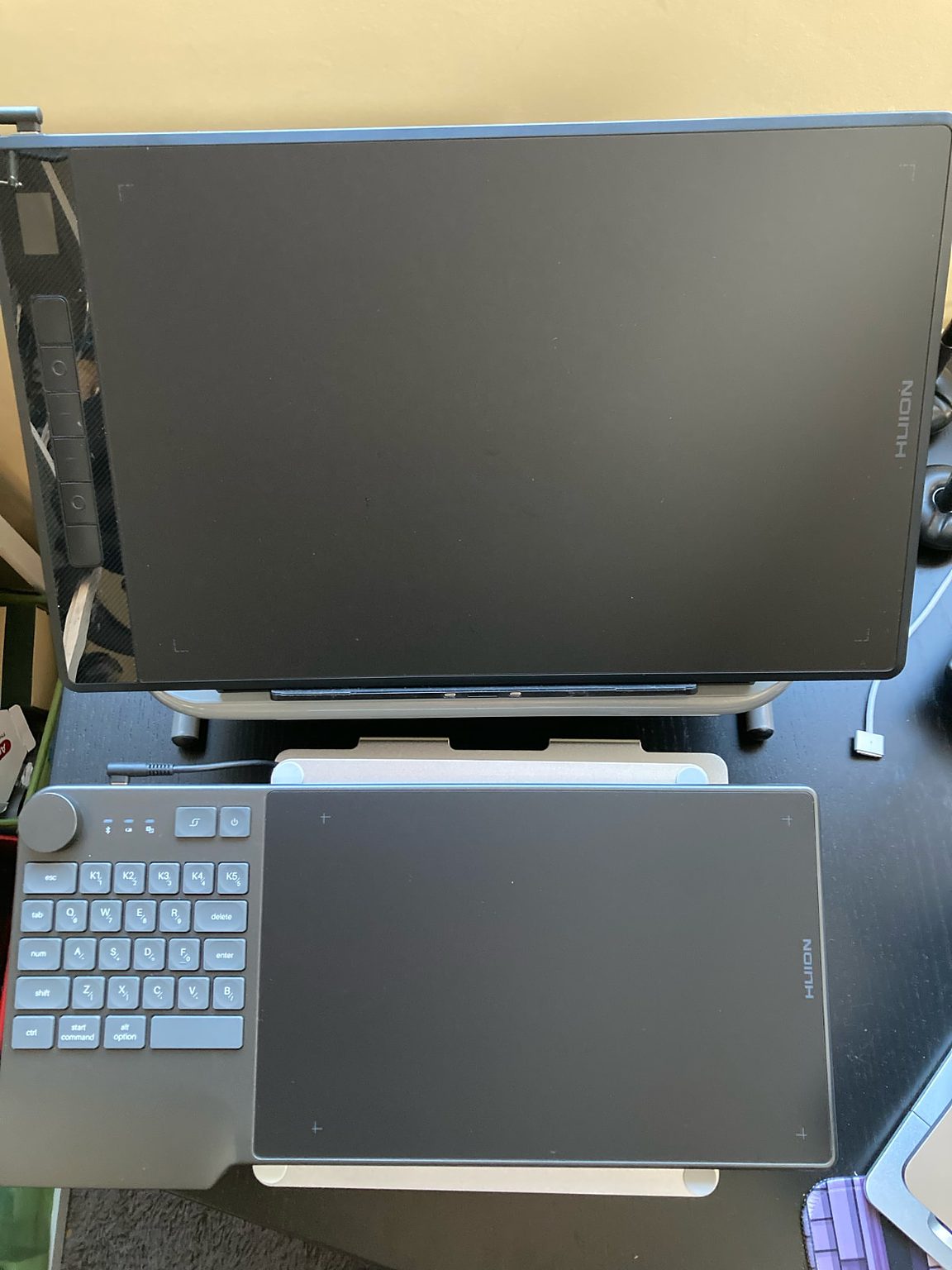 Huion Inspiroy Keydial KD200 - Opinión y review