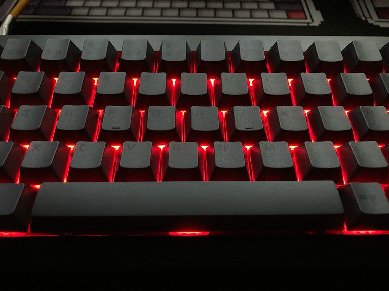 ¿Buscando Keycaps PBT ISO en español? Probamos las Glorious PC Gaming