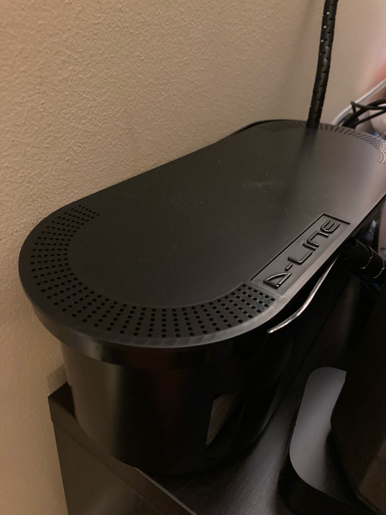 Mis gatos y porque se comen los cables: como protegerlos, pruebas y algunos
