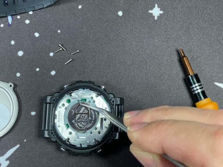 Cómo cambiar la pila a tu reloj Casio: Trucos, herramientas esenciales y