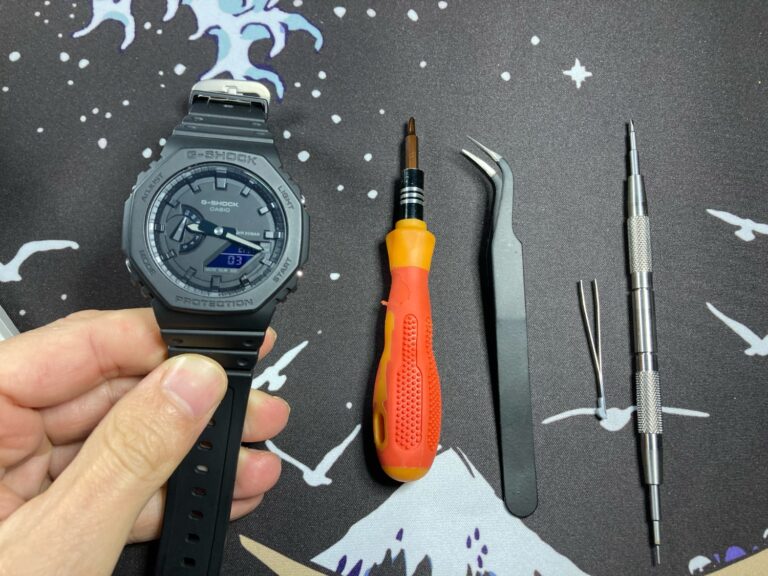 Cómo cambiar la pila del reloj Casio G-Shock GA-2100