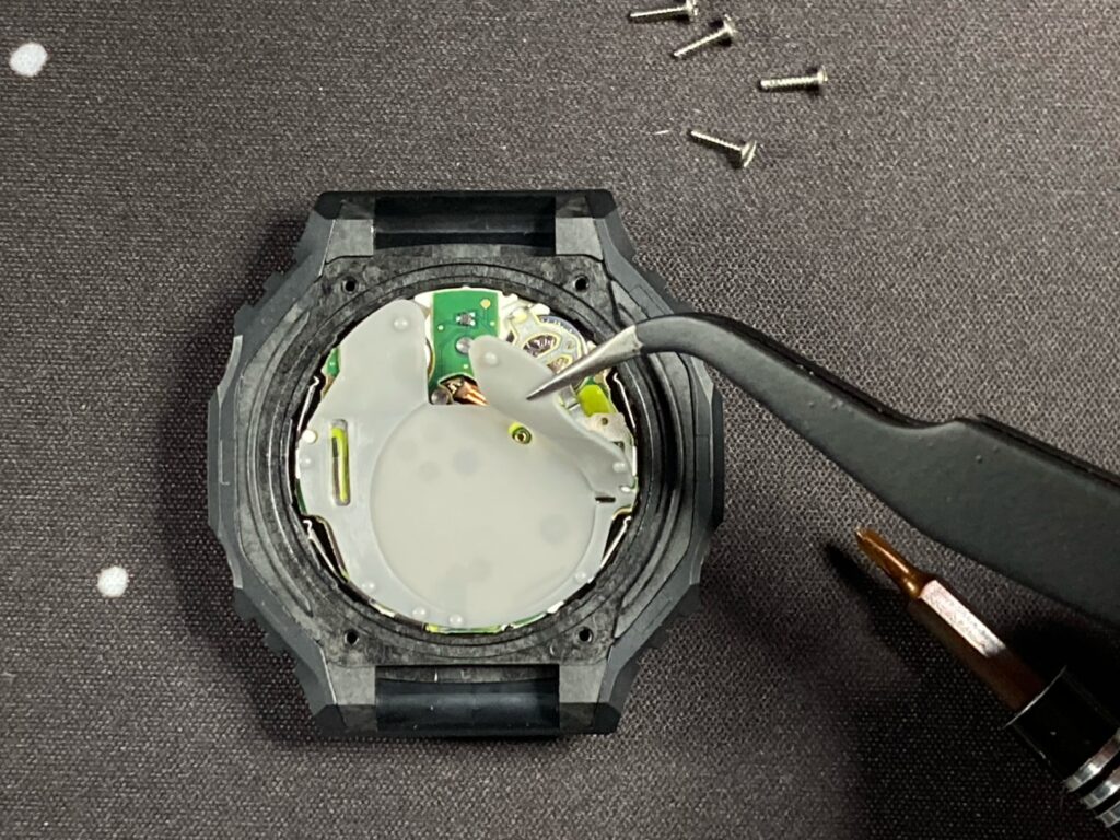 Cómo cambiar la pila a tu reloj Casio: Trucos, herramientas esenciales y